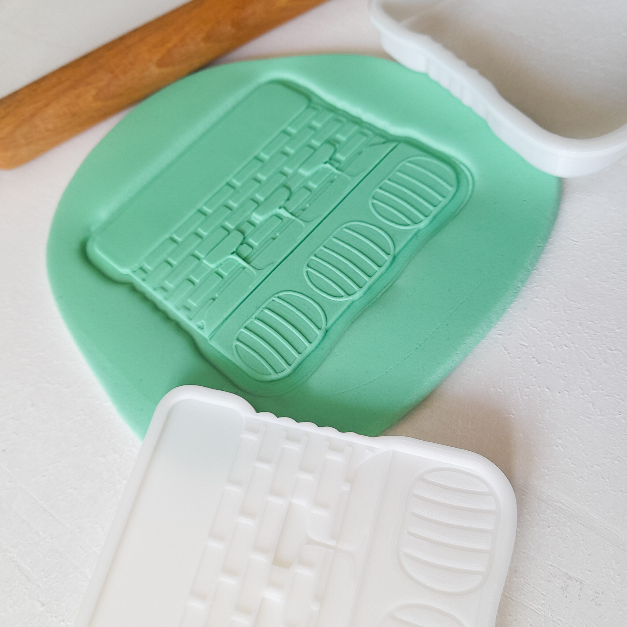 Modla Letnji prozor s cvećem - Kreativni Slatkiši